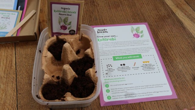 Review: Mud and Bloom Box – The Helpful Hiker