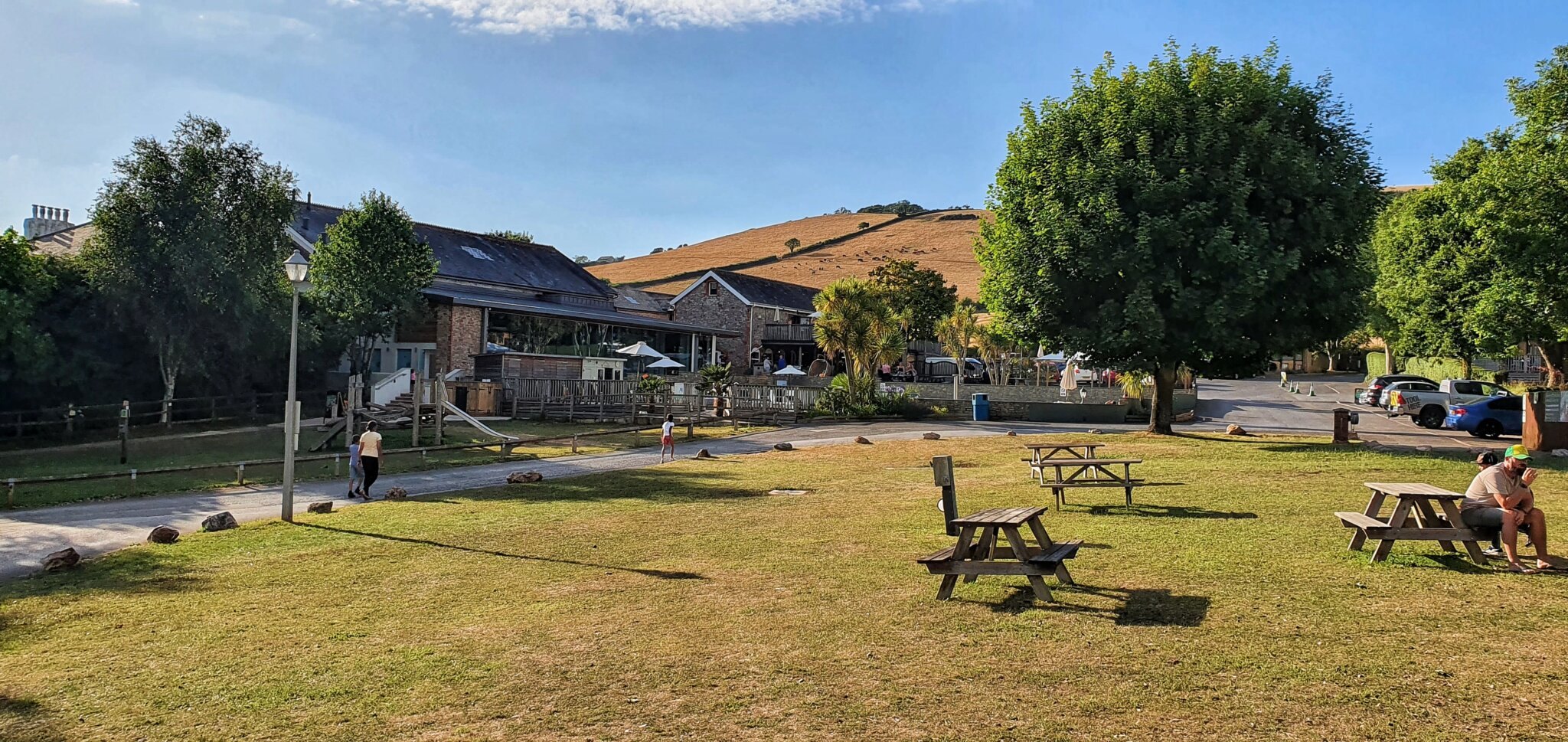 Review: Whitehill Country Park – The Helpful Hiker